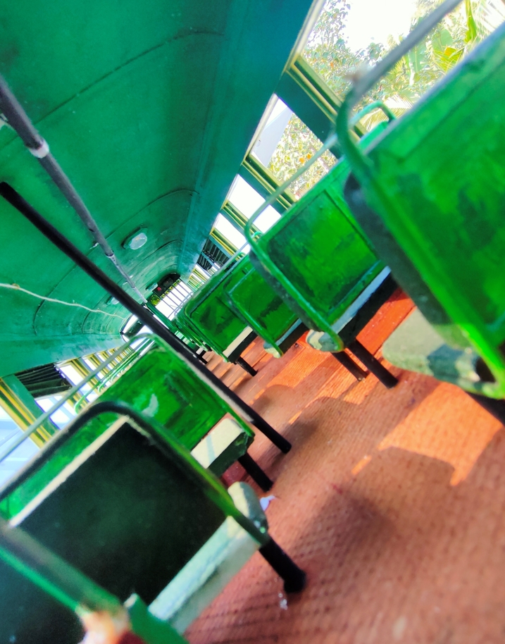Old Model KSRTC TATA Bus - Streetcandy