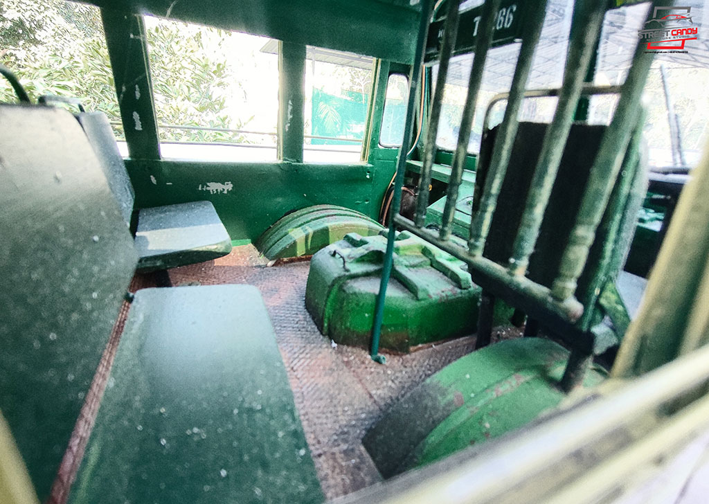 Old Model KSRTC TATA Bus - Streetcandy